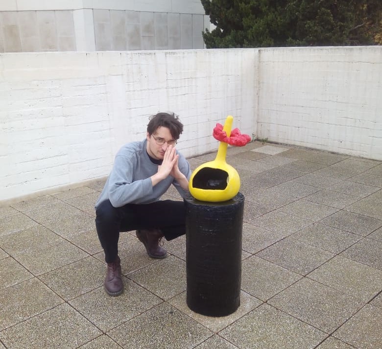 "Az egyenes vonalakban nem hiszek" - Kézigránátkell Fefi kedvenc tetkós ...